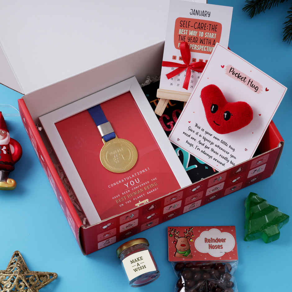 Buy Premium Gift Hamper | Perfect for Gifting | Oye Happy Online ...