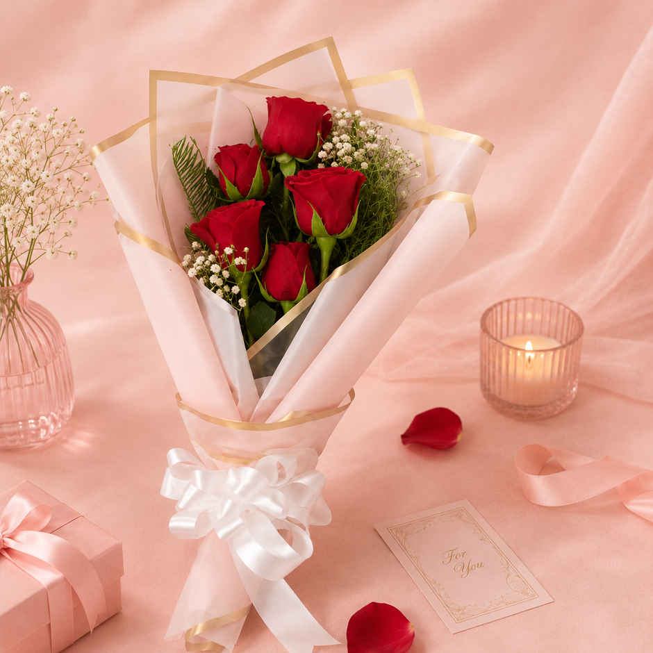 5 Red Rose Bouquet - Buy at ₹229 Online | Instant Delivery - Zepto