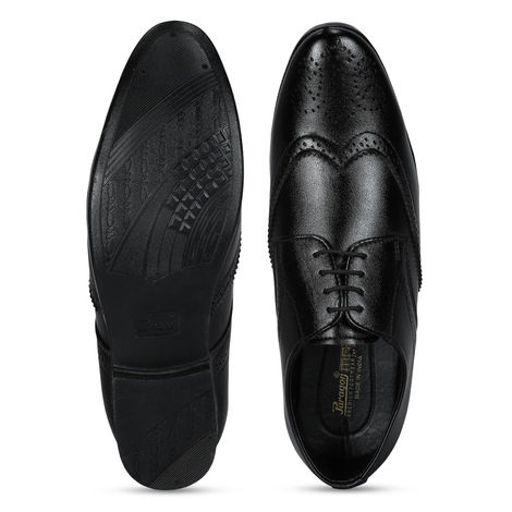 Buy Paragon Men's Black PVC Formal Shoes K11242G Online - Price @ ₹699 ...