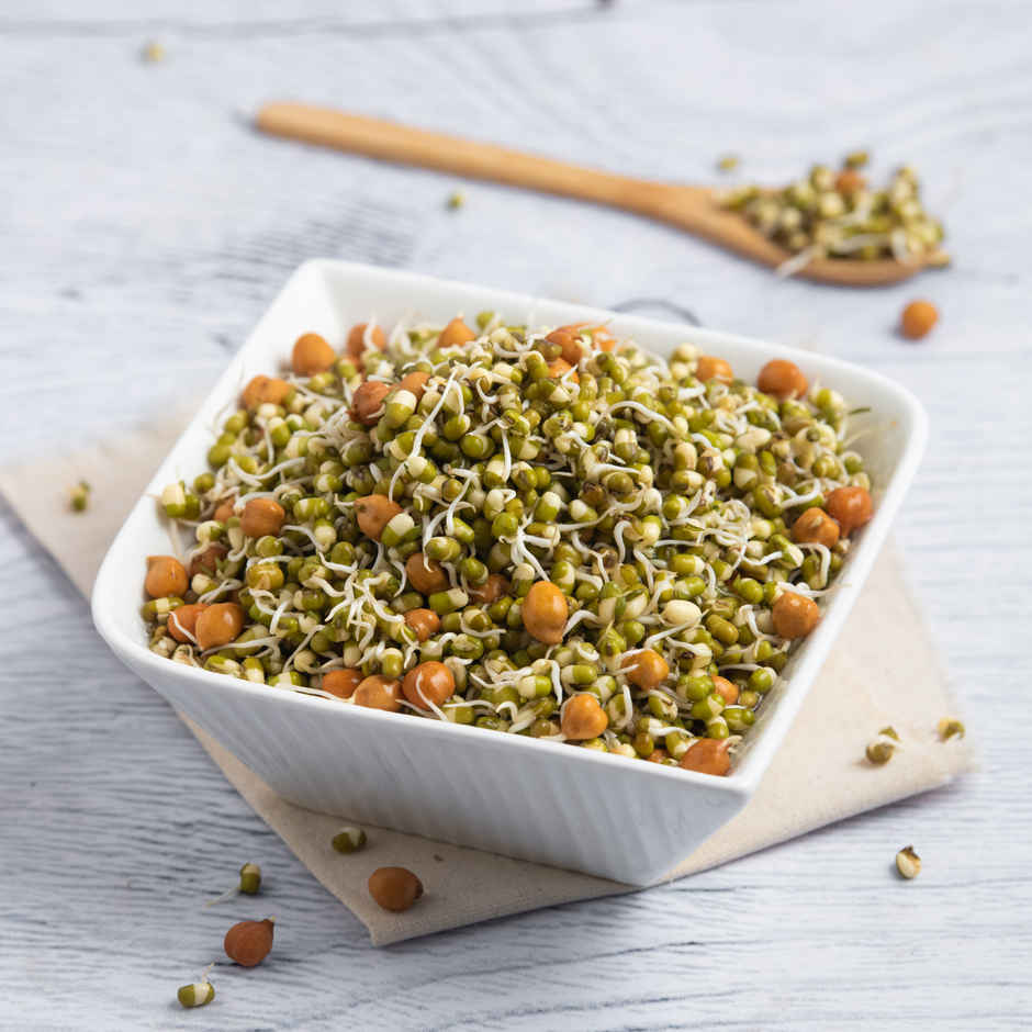 Mixed Sprouts - Buy at ₹44 Online | Instant Delivery - Zepto