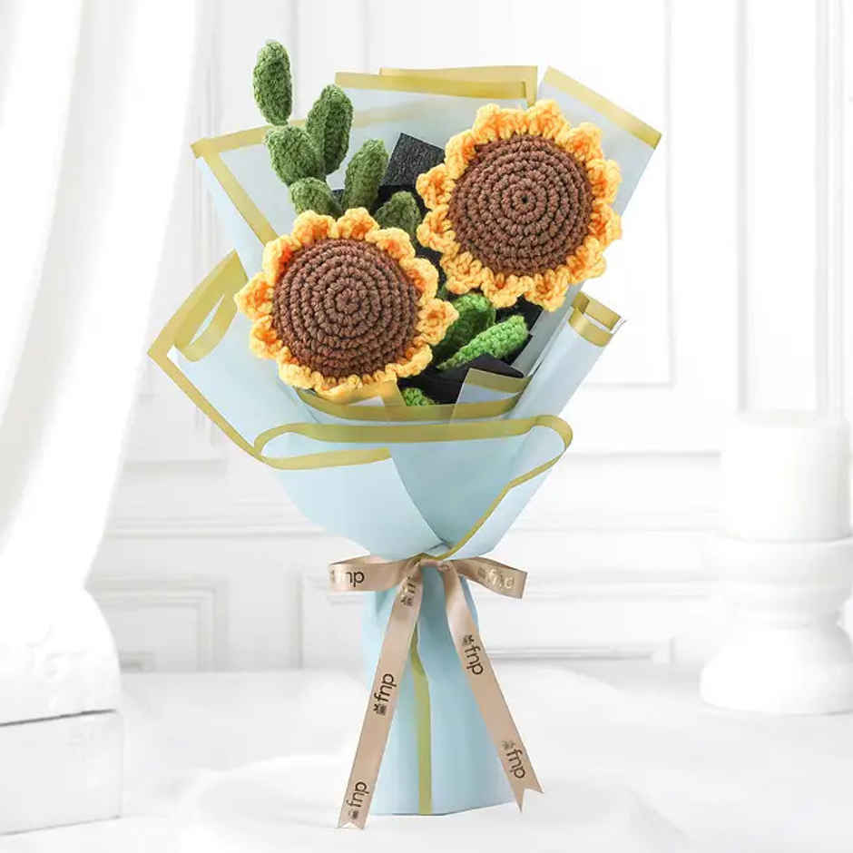 Crochet Flower Serenity Bouquet - Buy at ₹739 Online | Instant Delivery ...