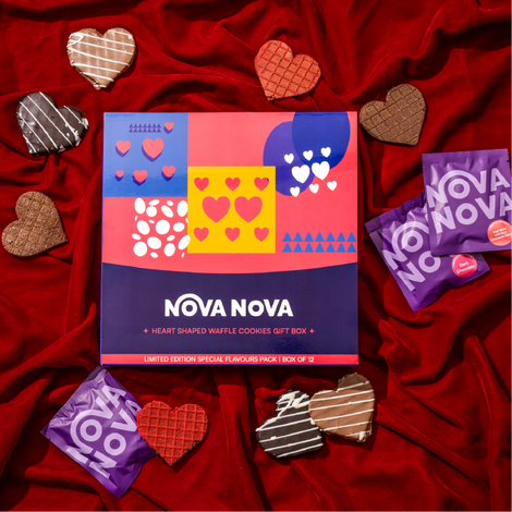Buy Nova Nova Heart Shaped Waffle Cookies & Chocolates Gift Box ...