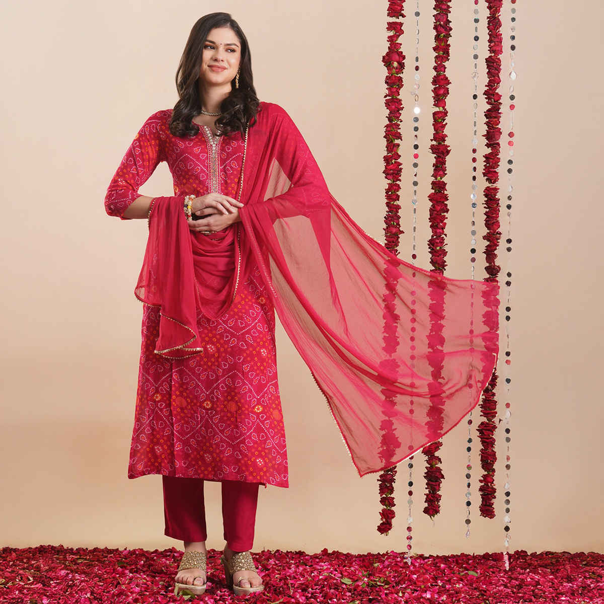 Buy GoSriKi Women's Rayon Blend Straight Printed Kurta with Pant ...