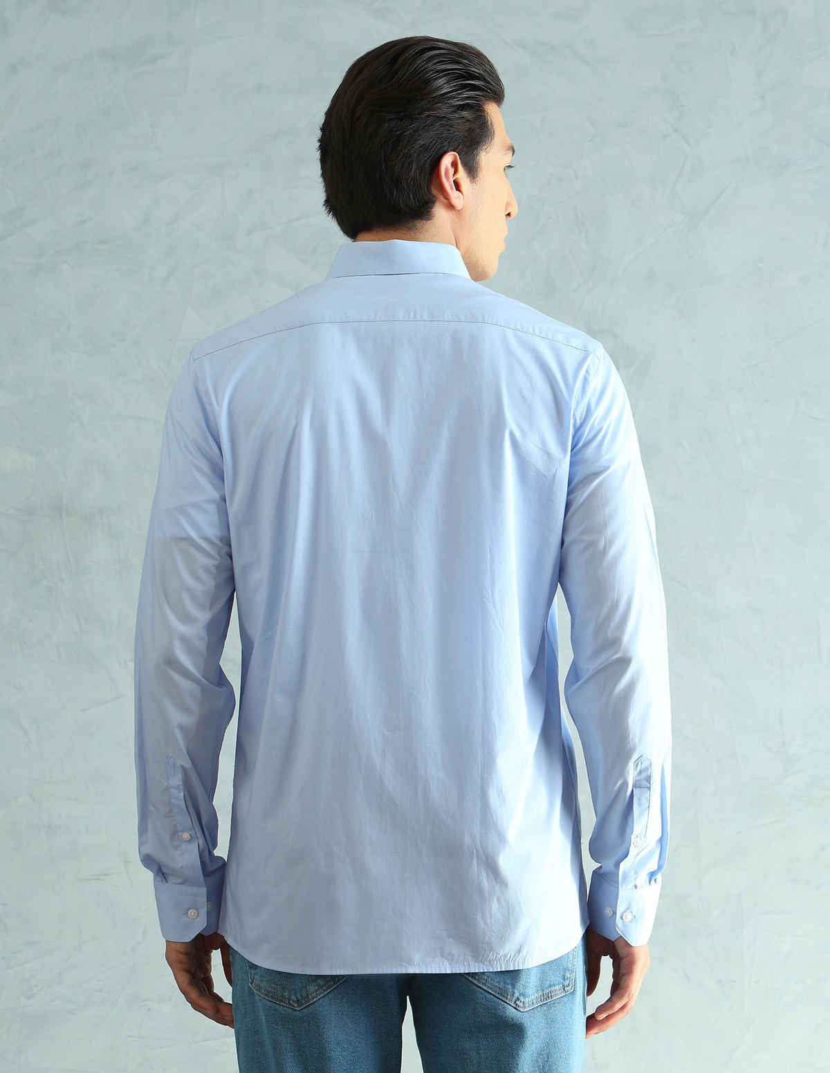 Buy Arrow Slim Fit Smart Formal Shirt For Men - Light Blue - 44 Online ...