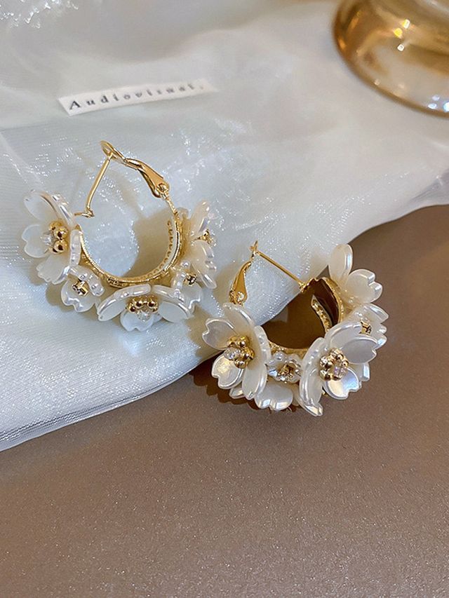 Buy Youbella Celebrity Inspired Stylish Pearl Earings Earrings For ...