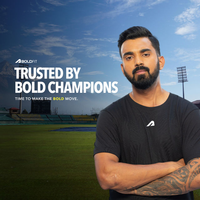 Buy Boldfit Badminton Rackets Aluminium Shuttle Bat With Full Cover Bag ...