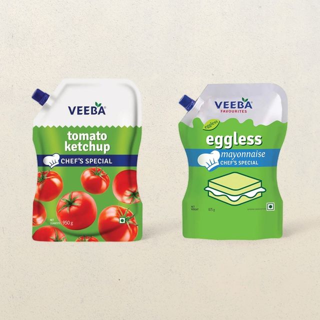 Veeba Tomato Ketchup - Chef'S Special(900gms) & Veeba Eggless ...