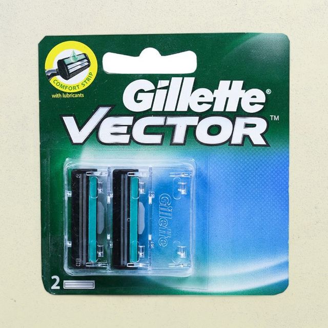 Gillette Vector Blades (2 Cartridges) 1 piece - Buy online at ₹65 near me
